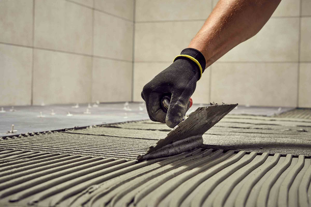 Adeziv standard & flexibil pret mic la HORNBACH